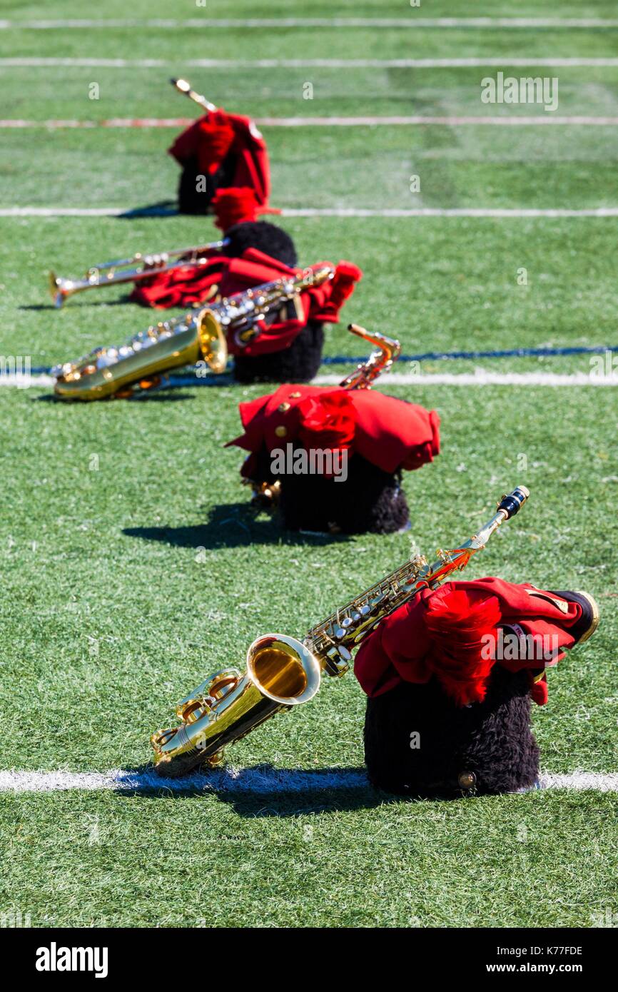 Marching band football vertical hi-res stock photography and images - Alamy