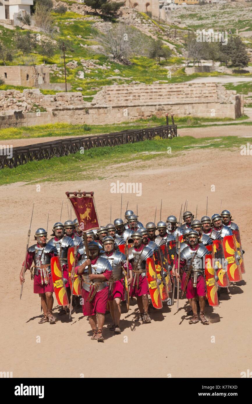 Roman army hi-res stock photography and images - Alamy