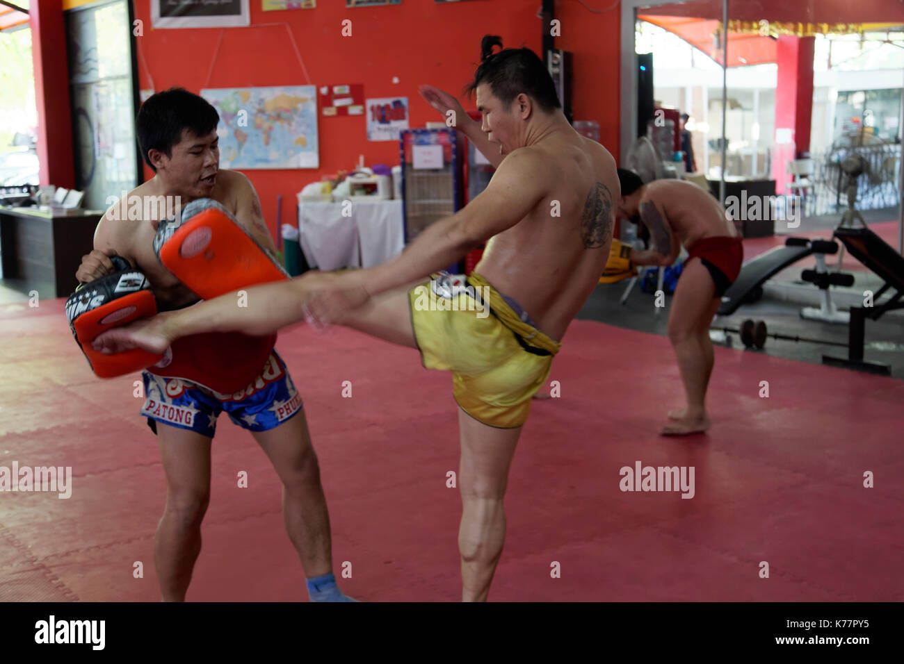 Muay thai thailand hi-res stock photography and images - Alamy