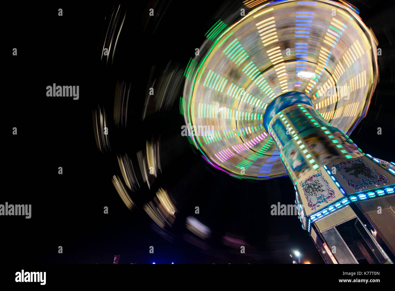 spectacular Landscape and portrait images of the midway, rides and ...