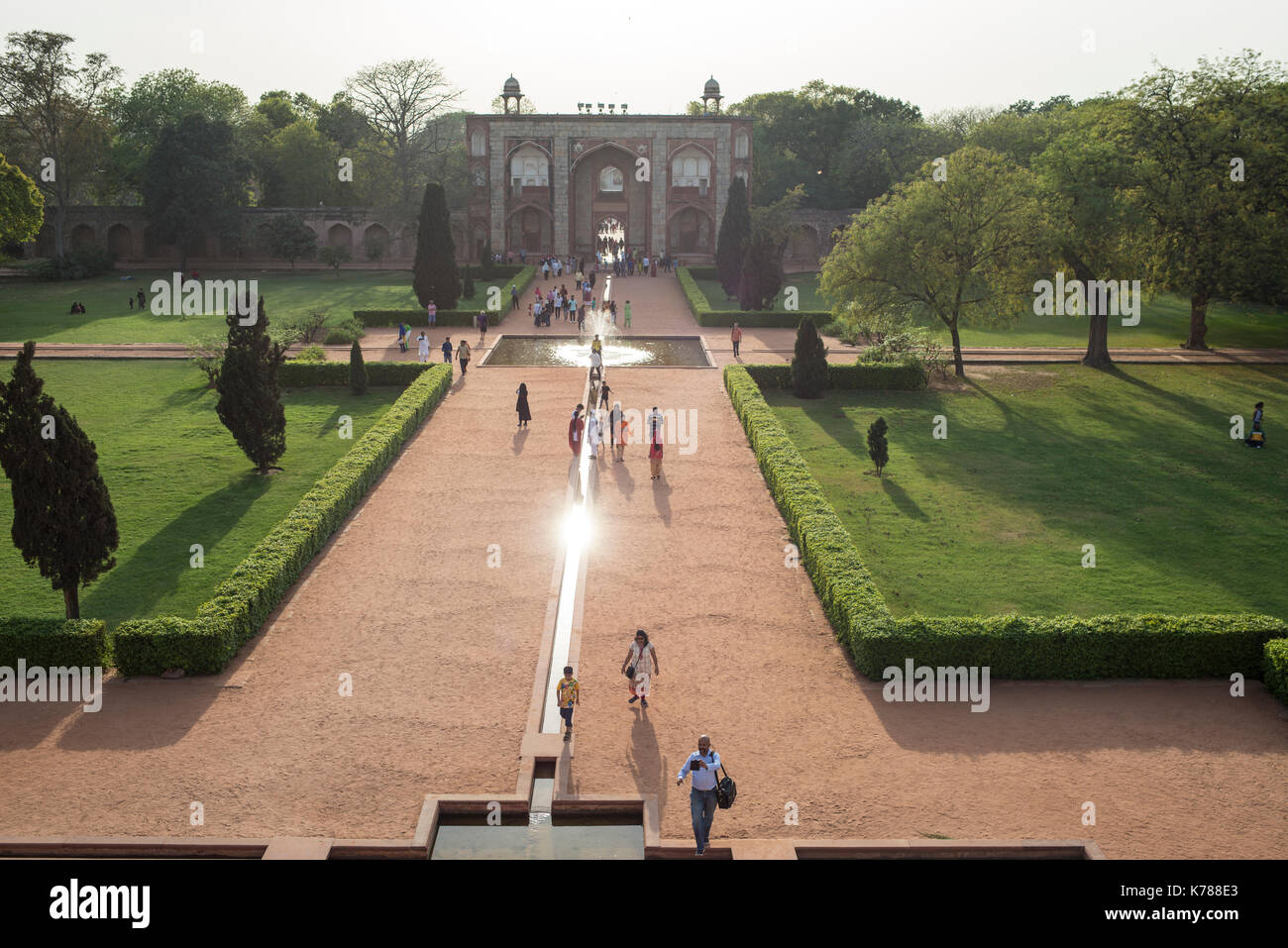 Garden red fort delhi hi-res stock photography and images - Alamy