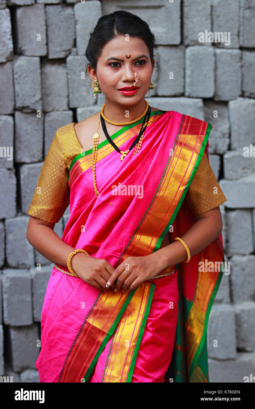 Maharashtrian woman in traditional saree hi-res stock photography and ...
