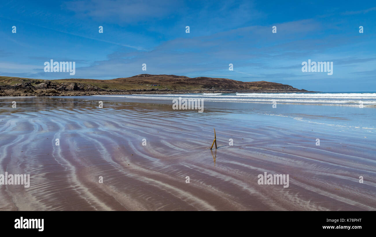 Achnahaird Bay beach with sand bands Stock Photo - Alamy
