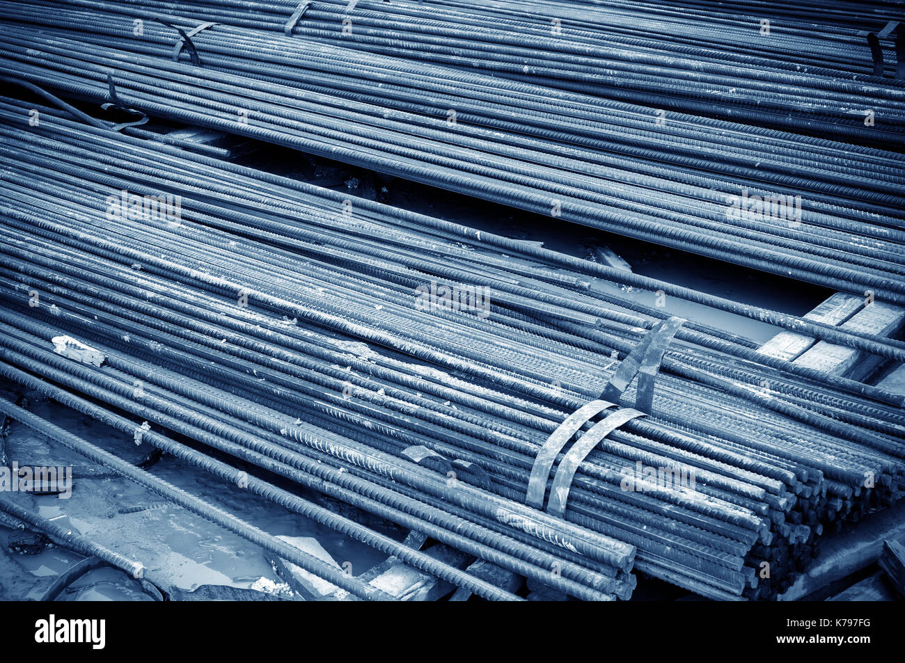 Steel bars construction hi-res stock photography and images - Alamy