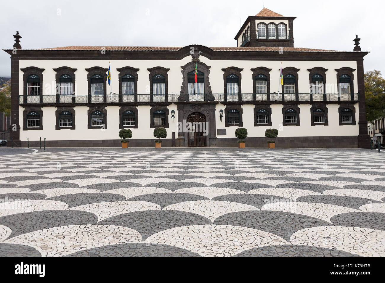 Funchal town hall square hi-res stock photography and images - Alamy
