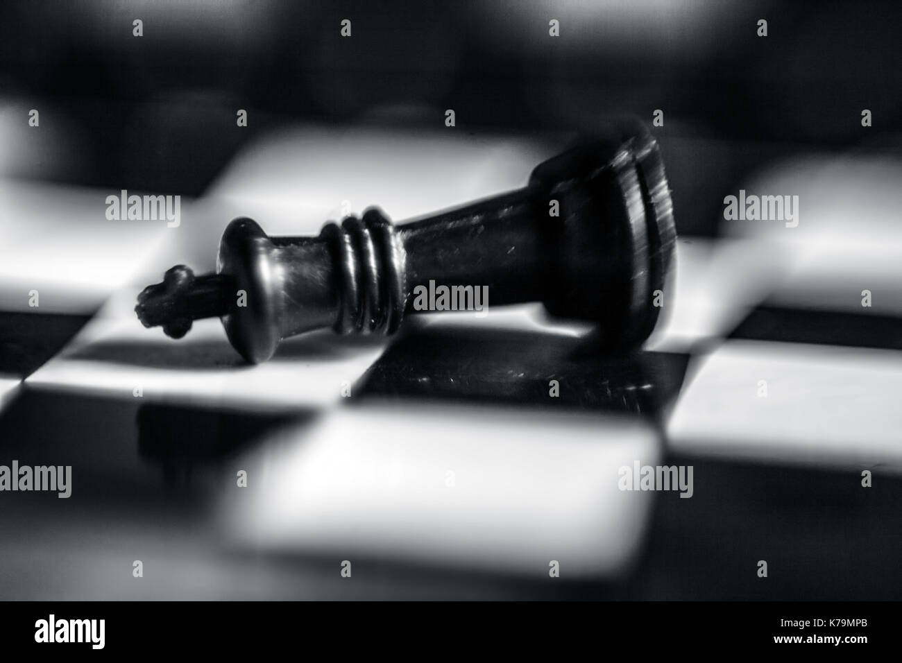 Tiled chess board hi-res stock photography and images - Alamy