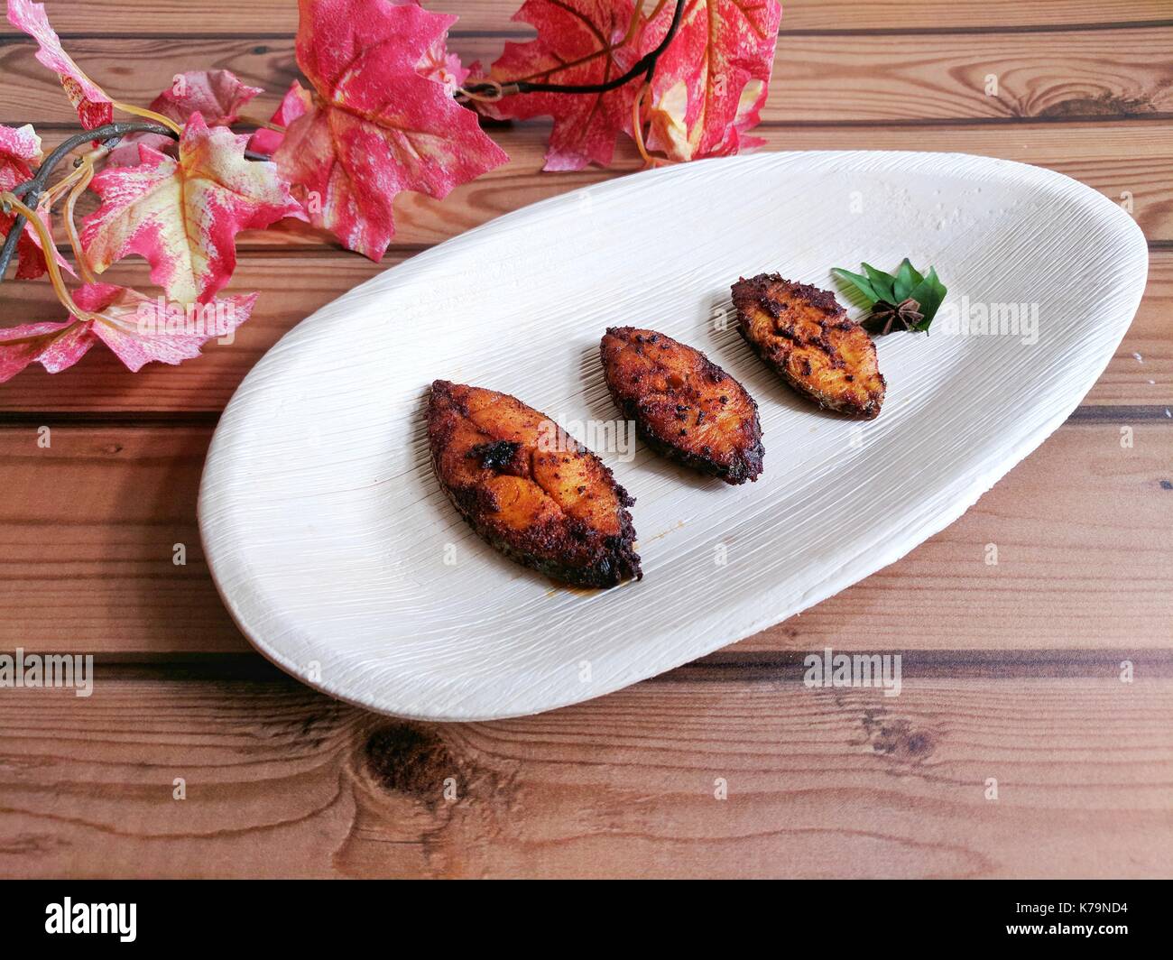 fish fry placed on plate Stock Photo - Alamy