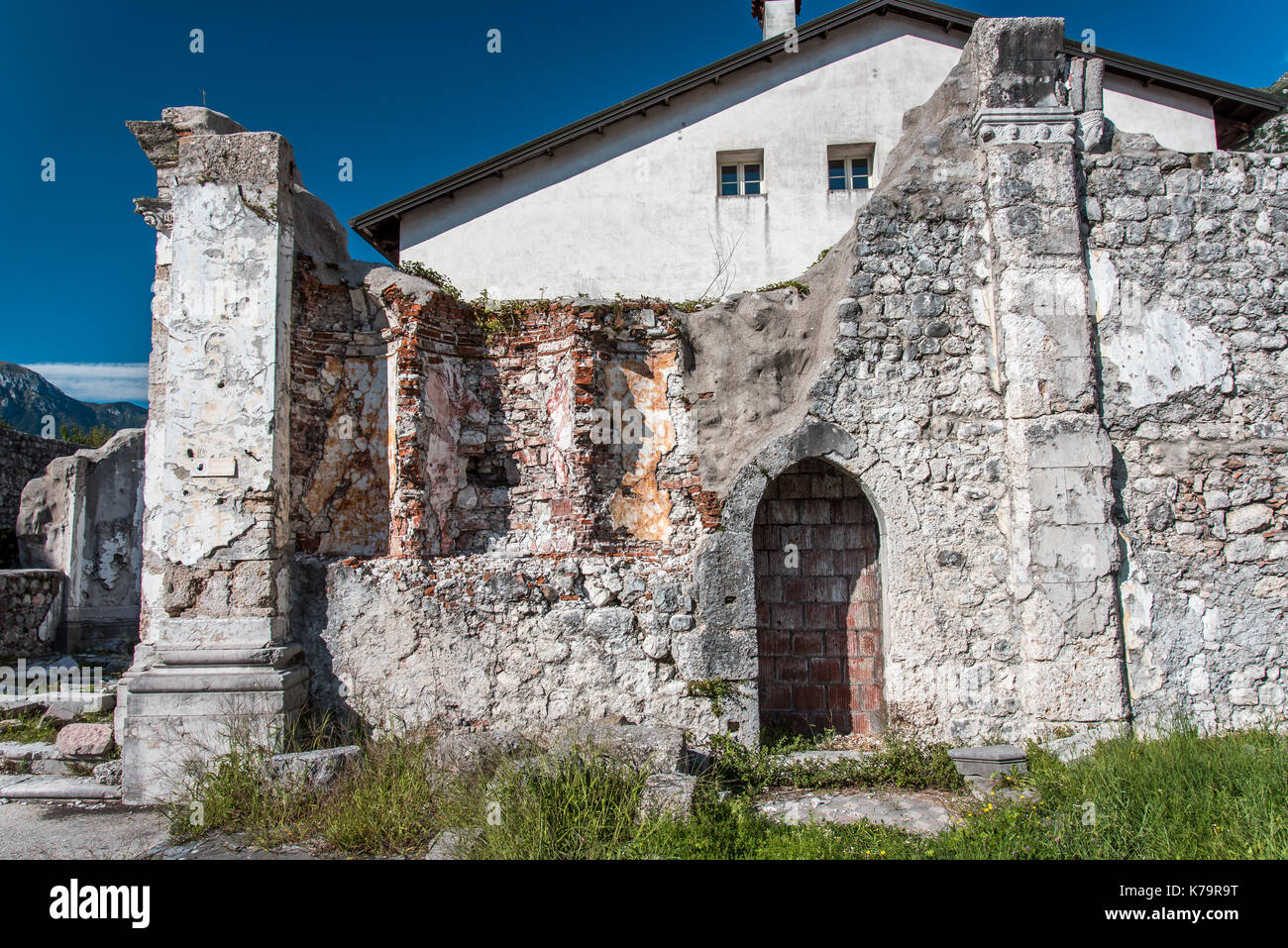Venzone. After the earthquake. The most beautiful village in italy ...