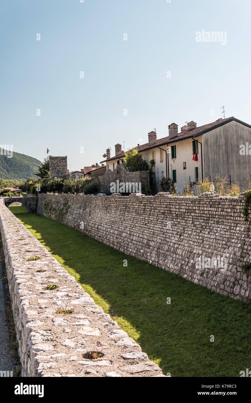 Venzone. After the earthquake. The most beautiful village in italy ...