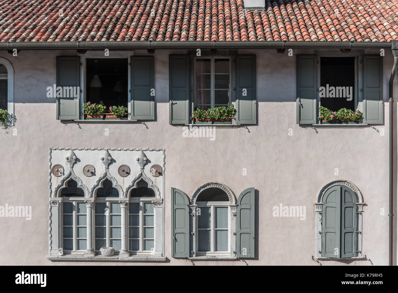 Venzone. After the earthquake. The most beautiful village in italy ...