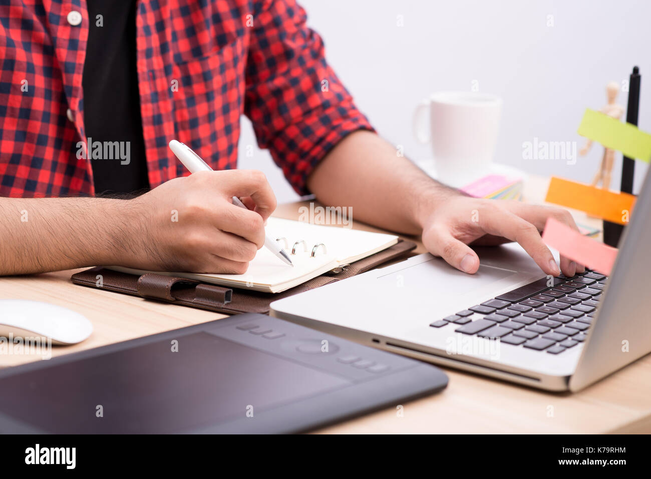 Happy designer hi-res stock photography and images - Alamy