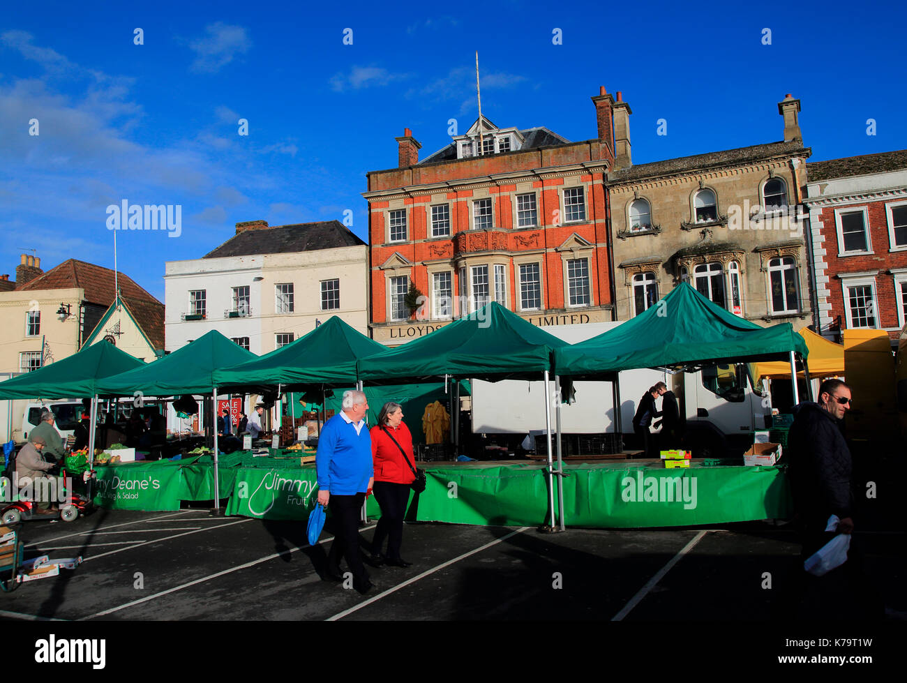 Historic market place and buildings, Devizes, Wiltshire, England, UK ...