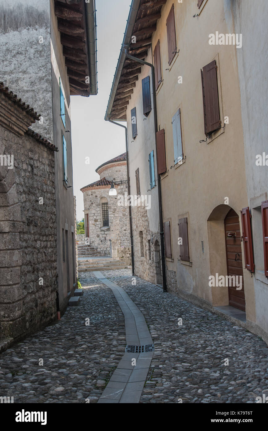 Venzone. After the earthquake. The most beautiful village in italy ...