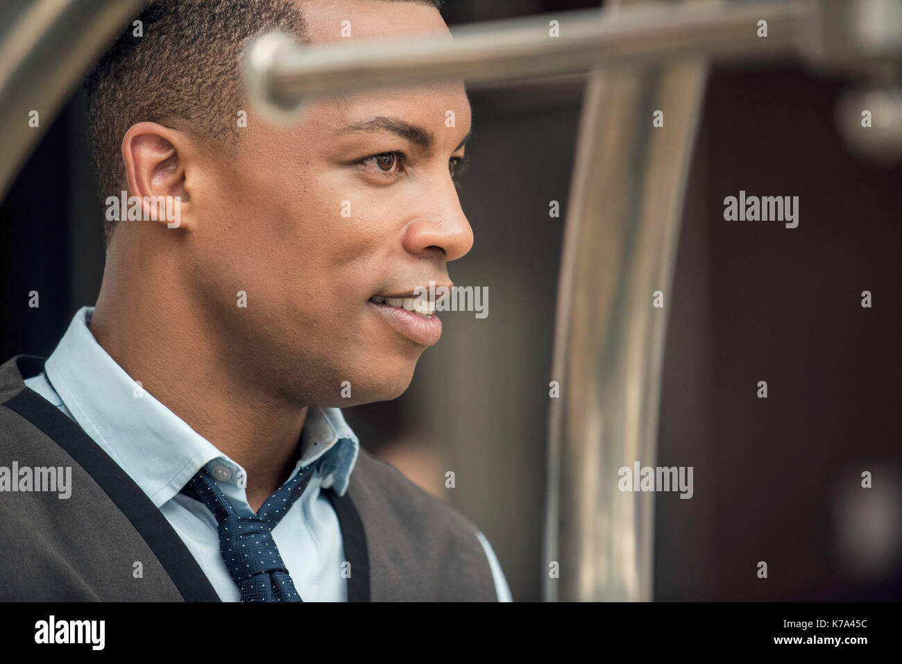 Bellhop uniform hi-res stock photography and images - Alamy