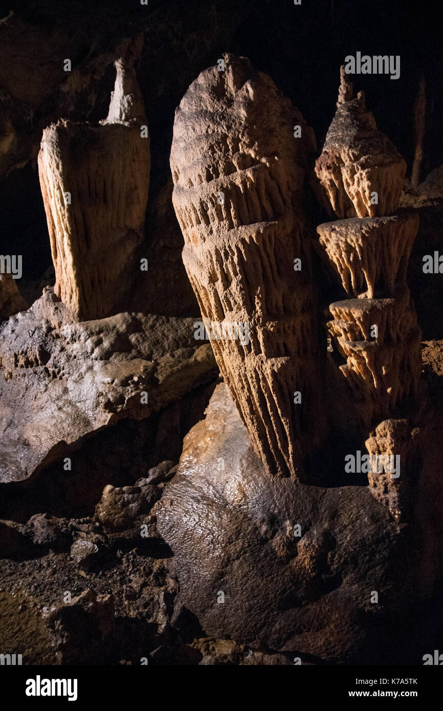 Speleothem hi-res stock photography and images - Alamy