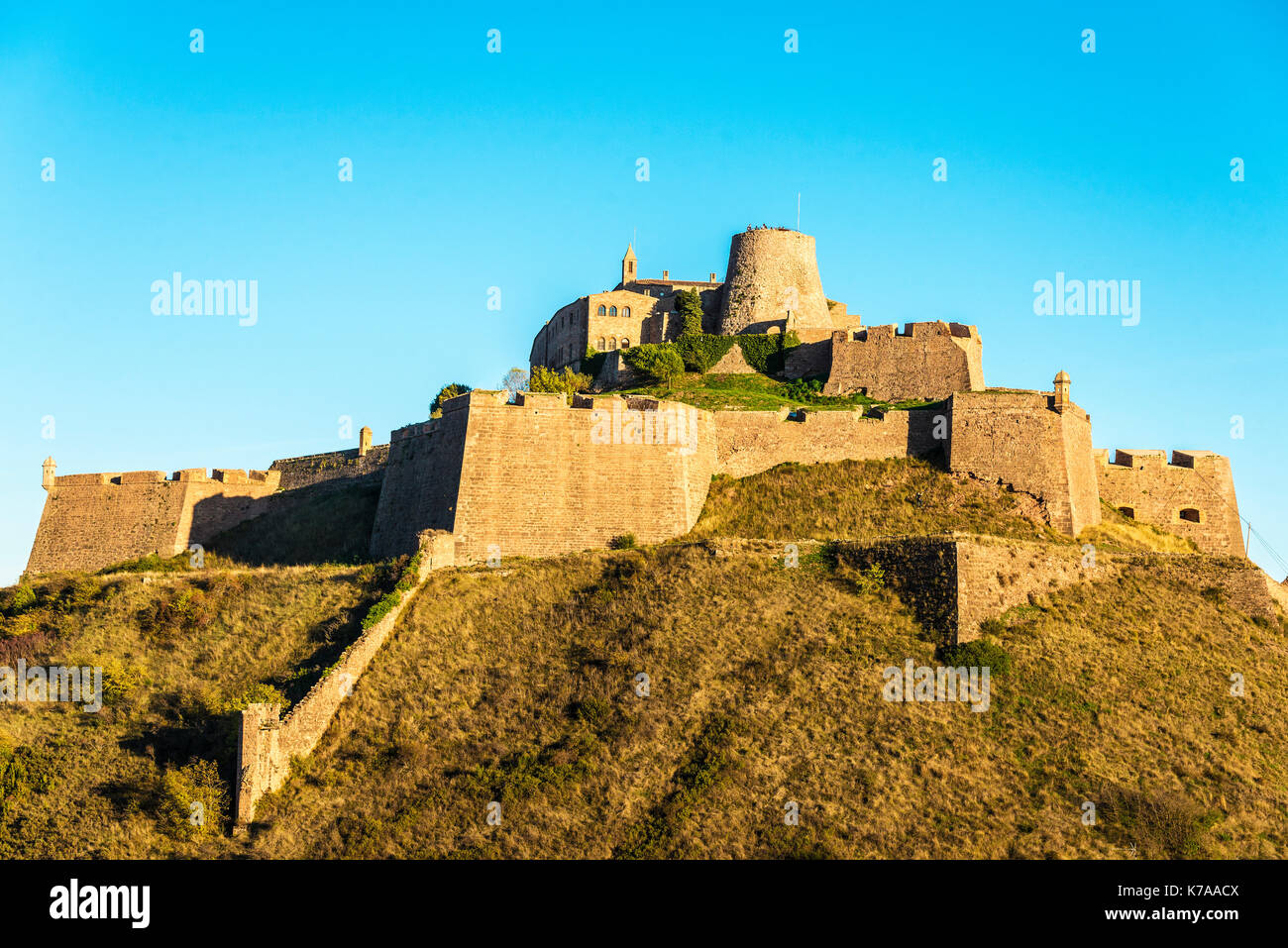 Bastille wall medieval castle hi-res stock photography and images - Alamy