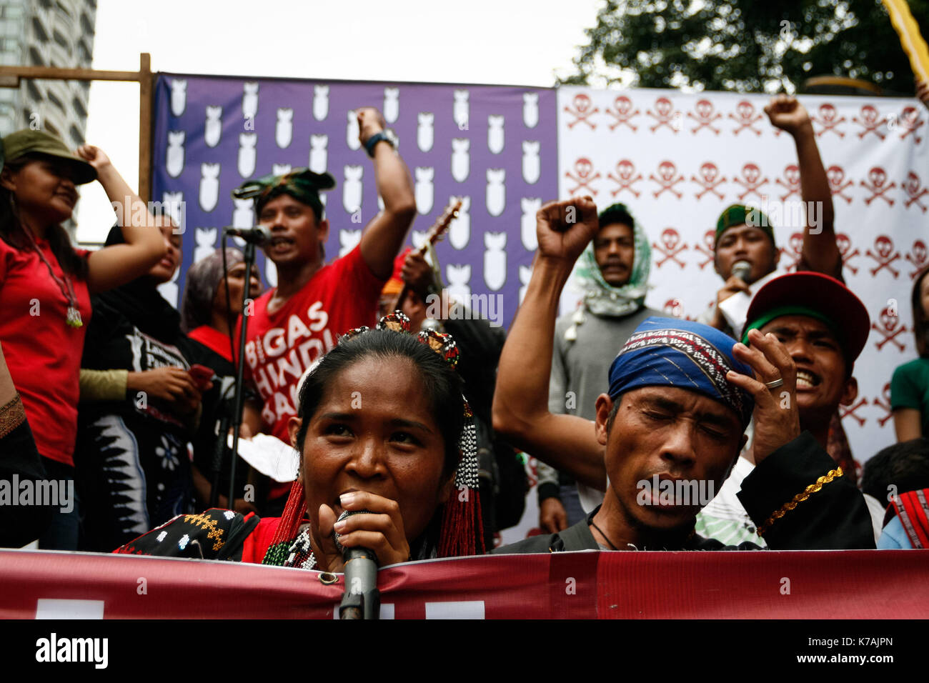 Manila, The Philippines. 15th Sep, 2017. Protesters are seen shouting ...
