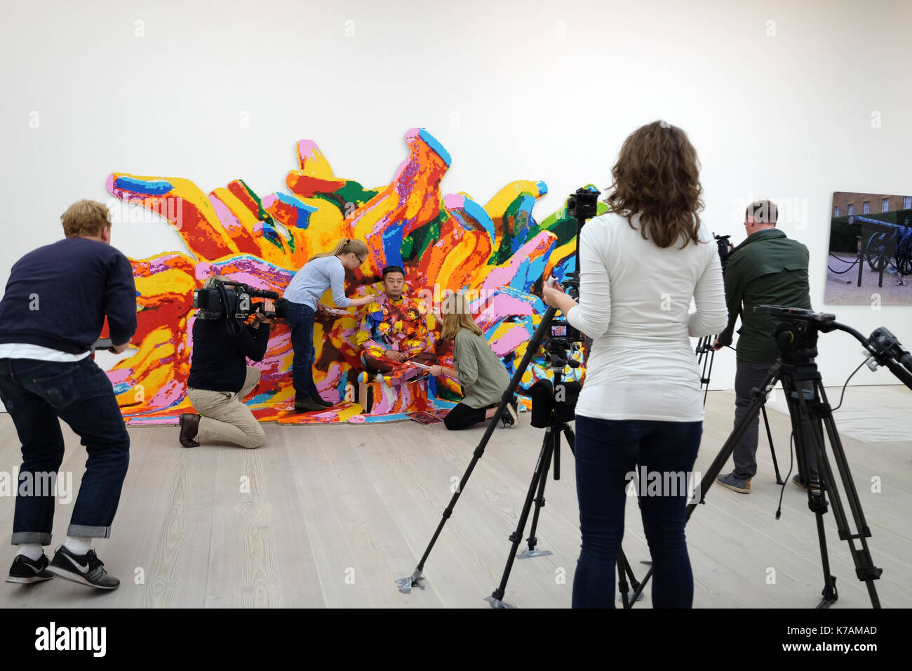 Disappearing art hi-res stock photography and images - Alamy