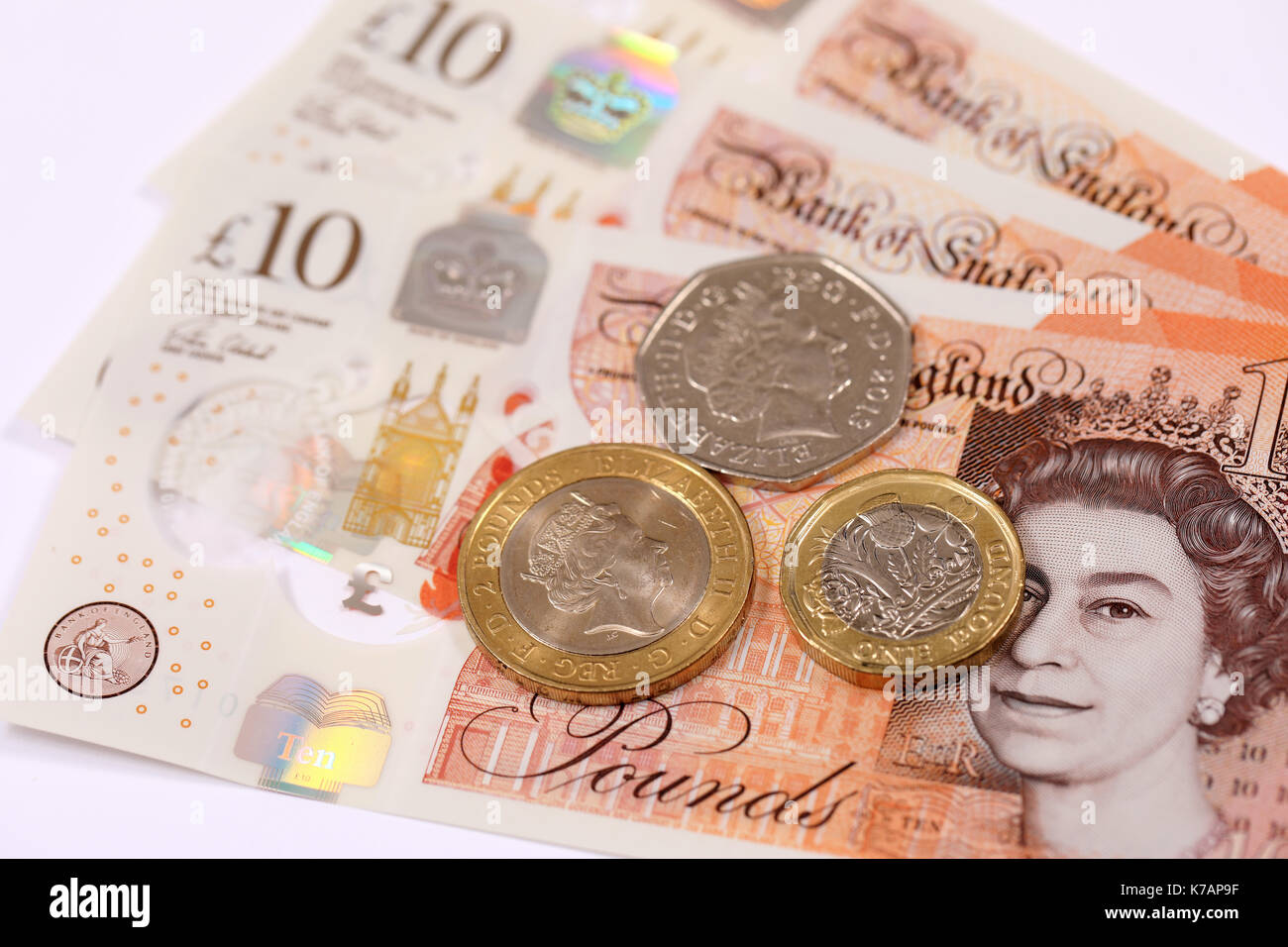 UK. 15th Sep, 2017. The new polymer ten, £10 pound note released into ...