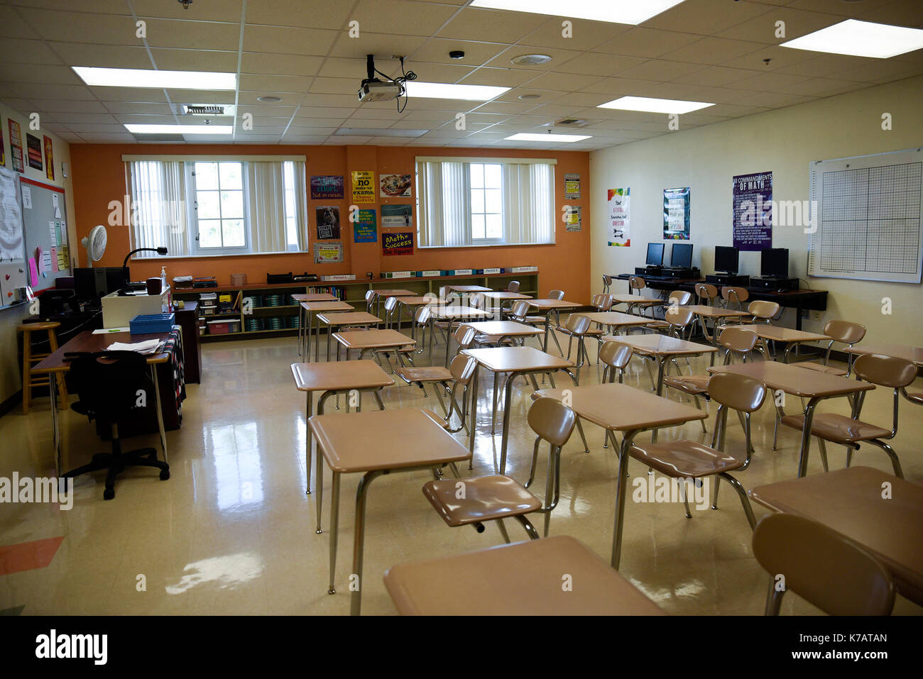 Pictured on september 15th hi-res stock photography and images - Alamy