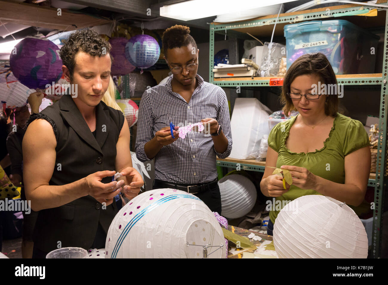 Papier mache group hi-res stock photography and images - Alamy