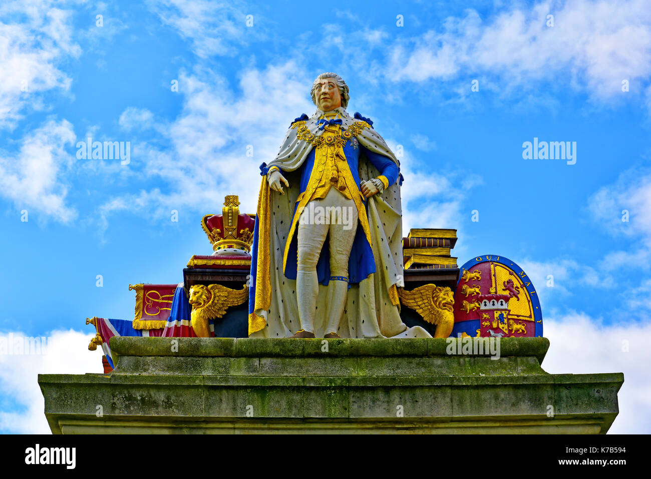 King george iii statue weymouth hi-res stock photography and images - Alamy