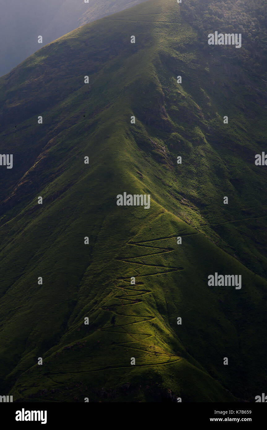 Mountain Cliff Edge Path High Resolution Stock Photography and Images ...