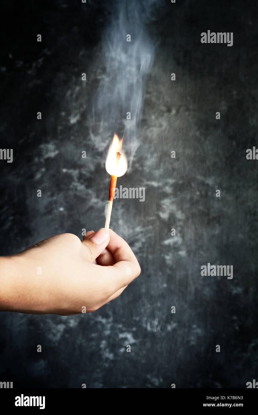 Child burn hand hot flame hi-res stock photography and images - Alamy
