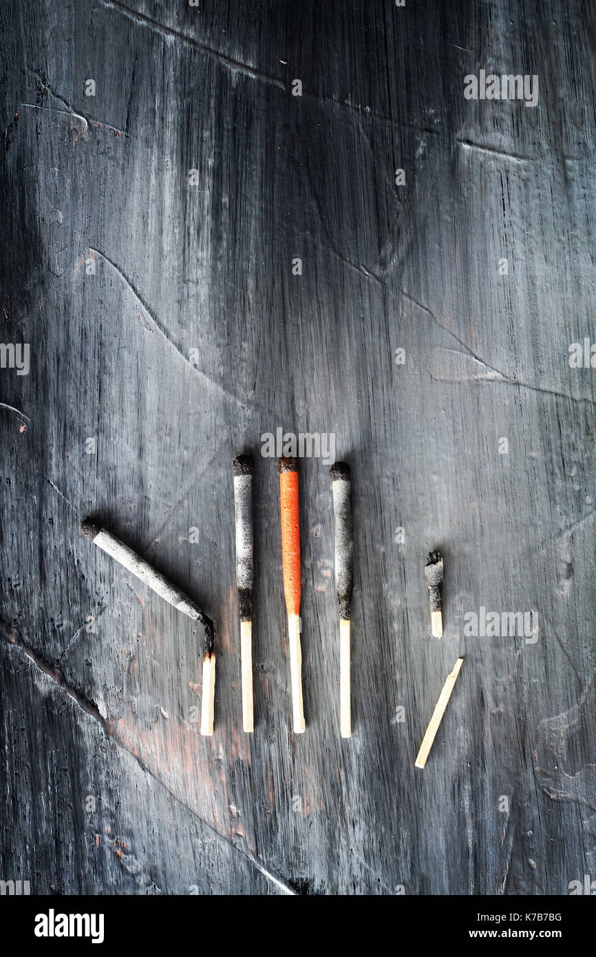 Burnt down matches hi-res stock photography and images - Alamy