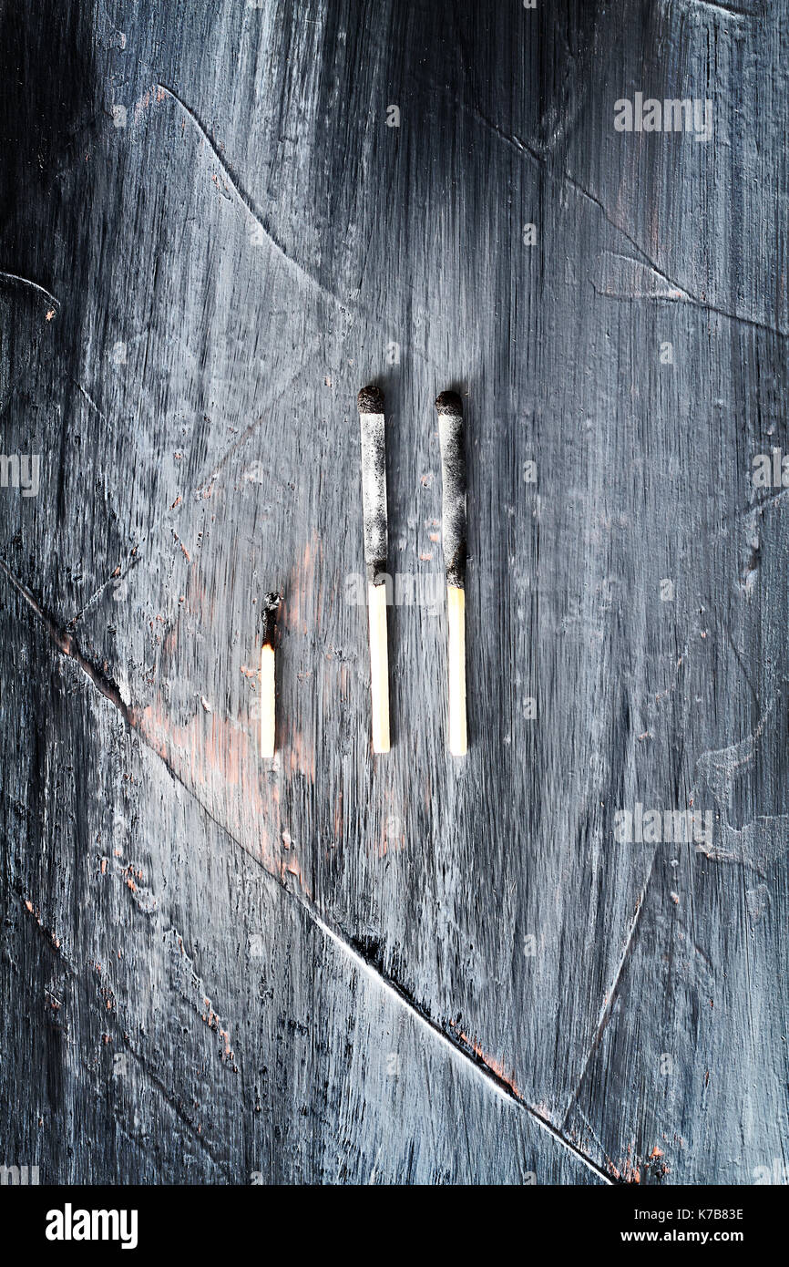 Row of matches hi-res stock photography and images - Alamy