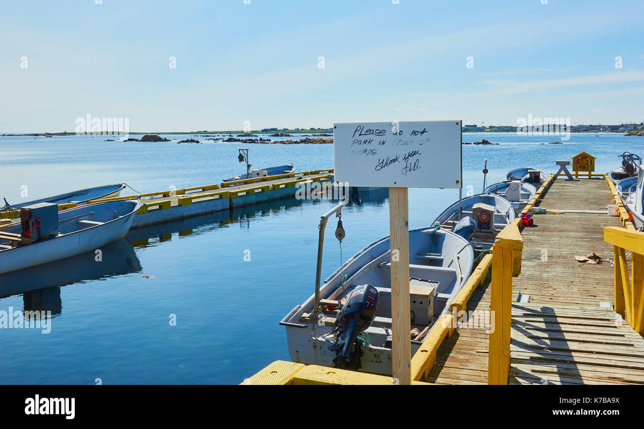 Handwritten do not park here sign by jetties, Musgrave Harbour ...