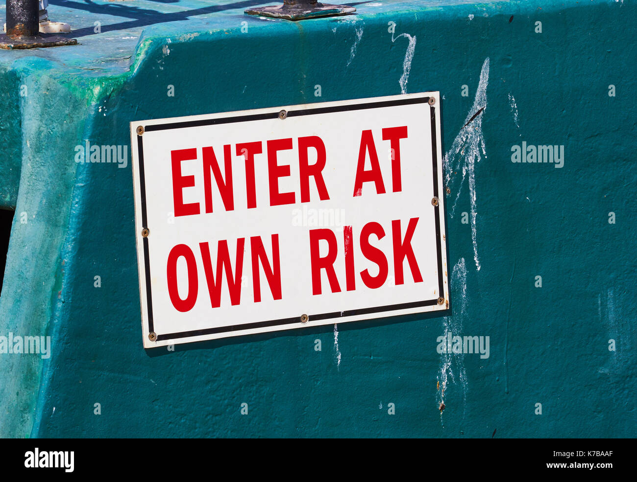 Risk sign hi-res stock photography and images - Alamy