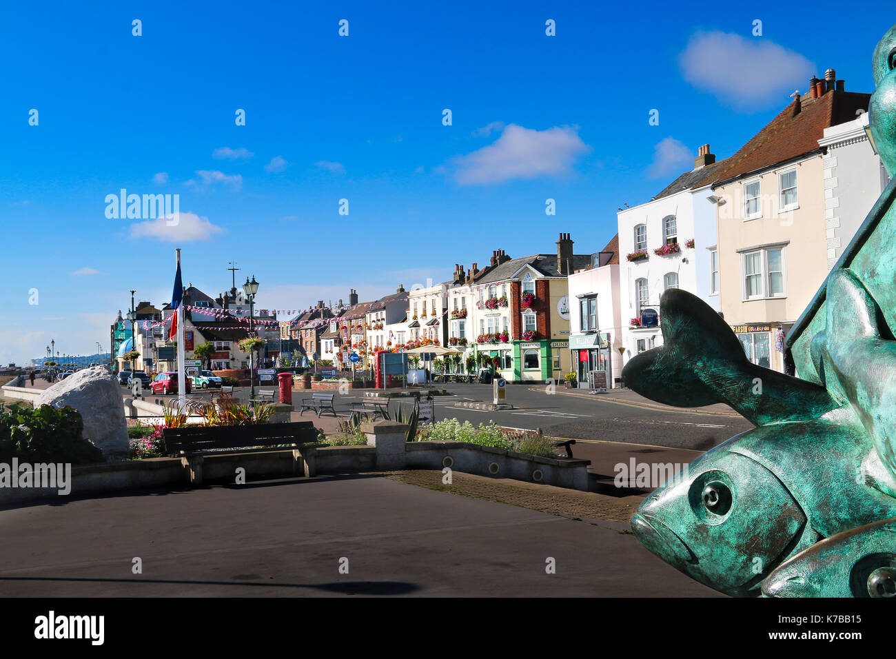 Deal seafront kent hi-res stock photography and images - Alamy