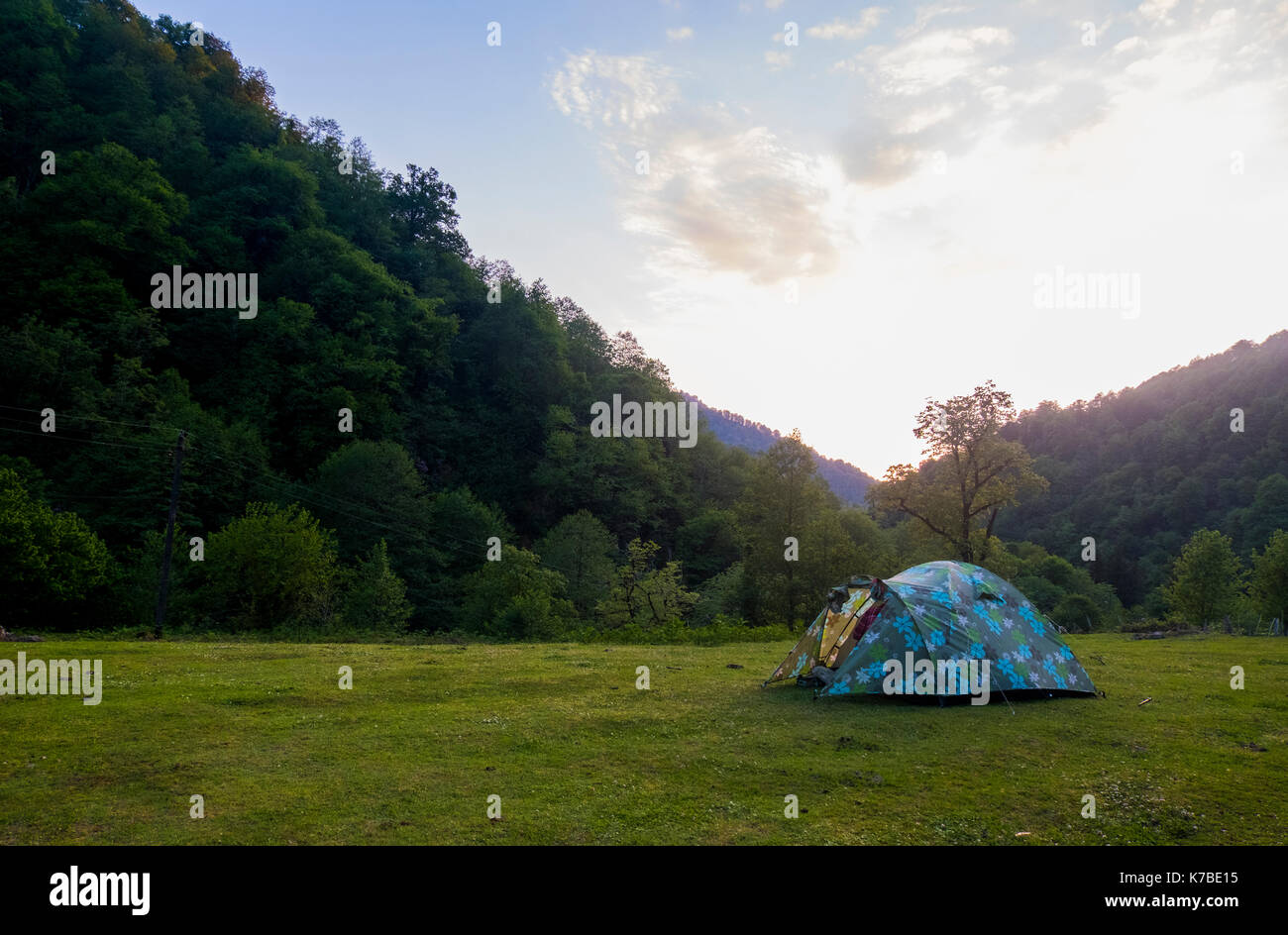 Field setup hi-res stock photography and images - Alamy
