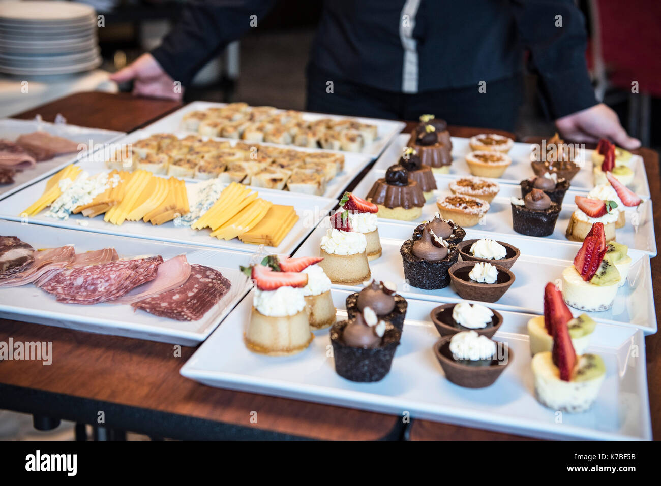 Presentation appetizers hi-res stock photography and images - Alamy