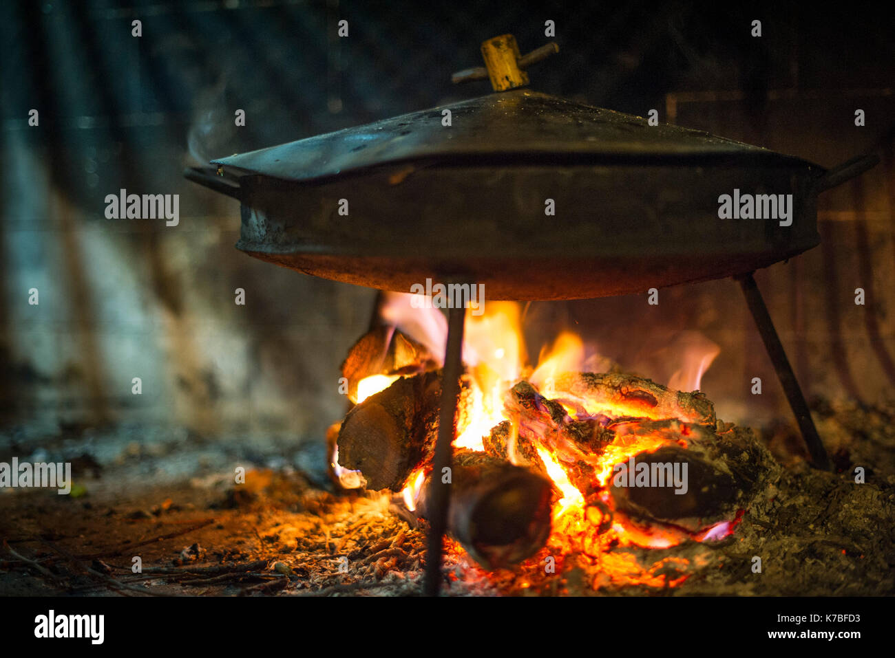 Combustions hi-res stock photography and images - Alamy
