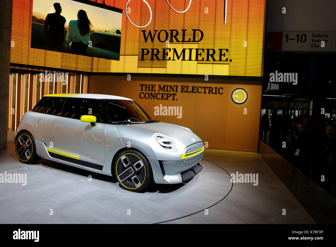 The British car manufacturer MINI presents the Mini Electric Concept ...