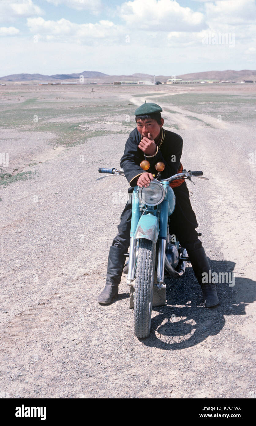 Mongolian motorcycle, Gobi-Altai, Gobi Desert, Mongolia, Asia Stock ...