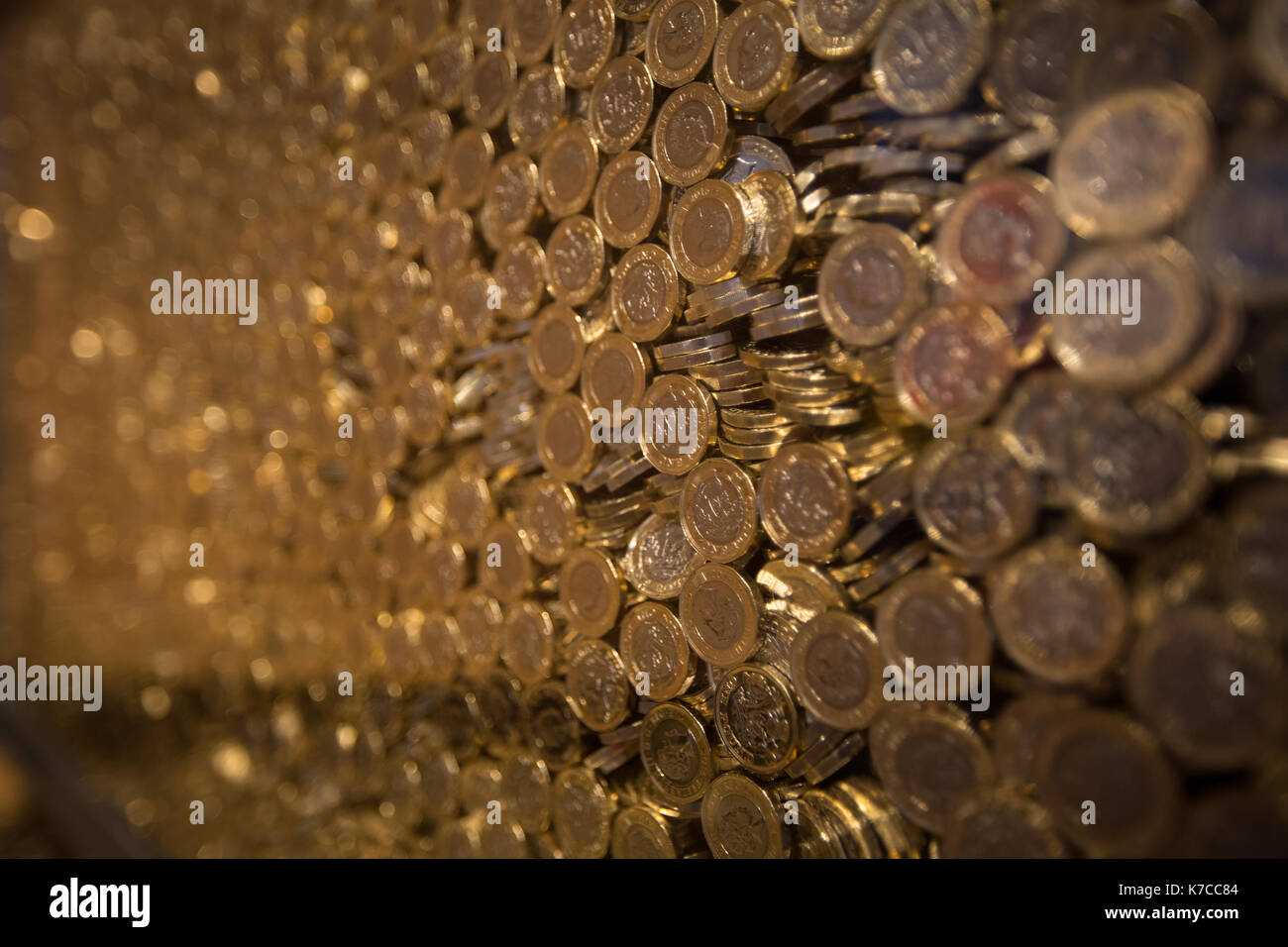 The royal mint factory hi-res stock photography and images - Alamy