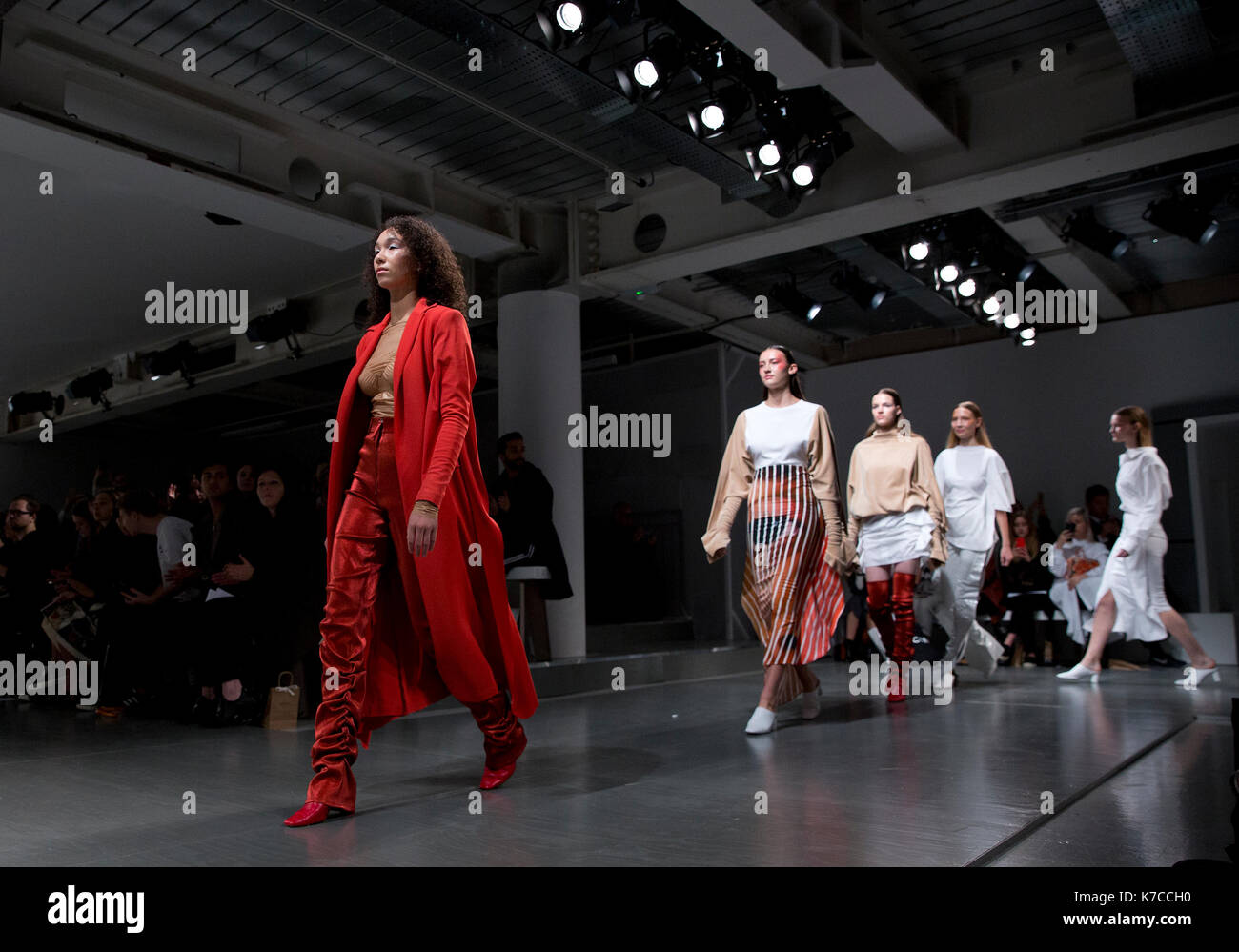 Paola knorr catwalk hi-res stock photography and images - Alamy