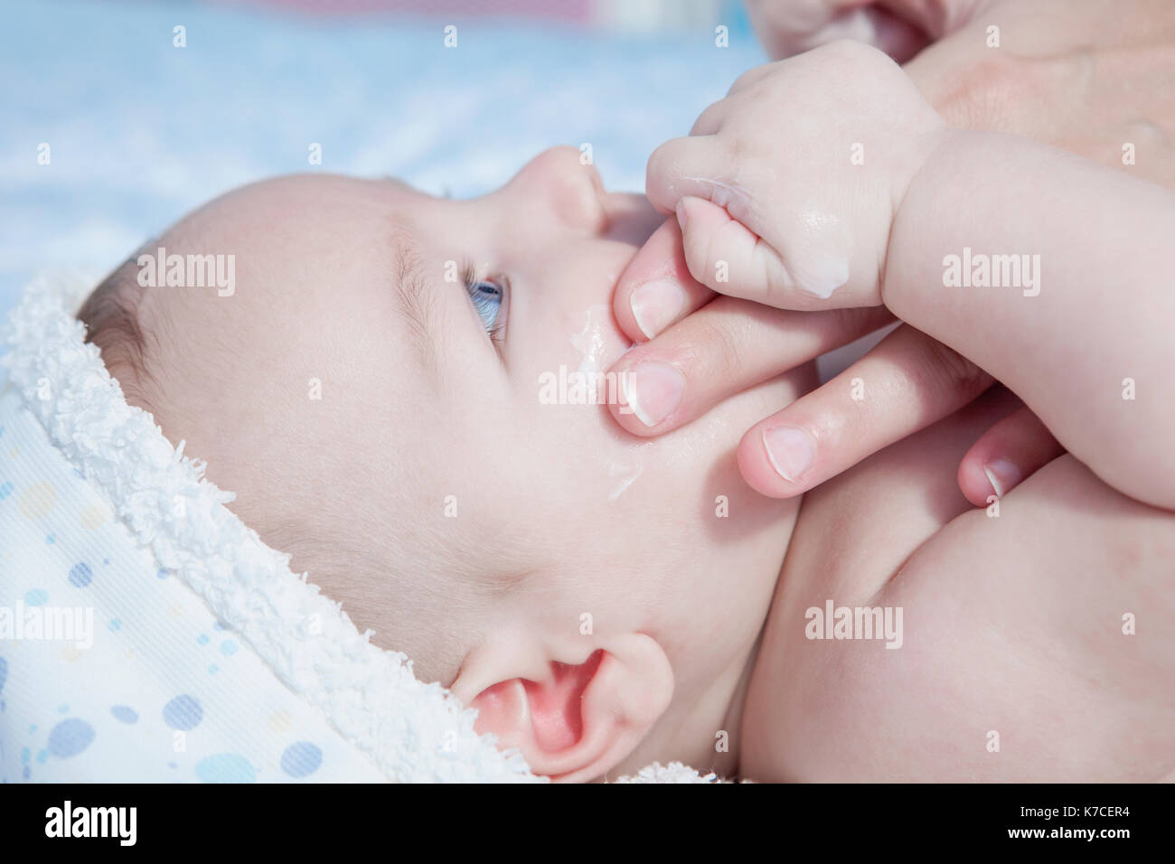 Creaming hi-res stock photography and images - Alamy