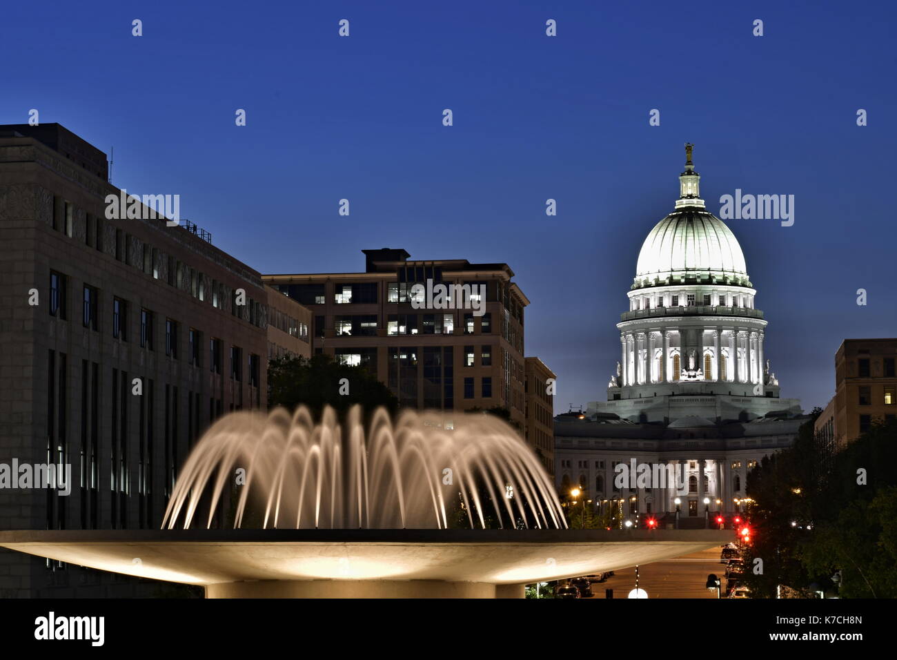 SEPTEMBER 12, 2017 - MADISON, WISCONSIN : The capital building dome in ...
