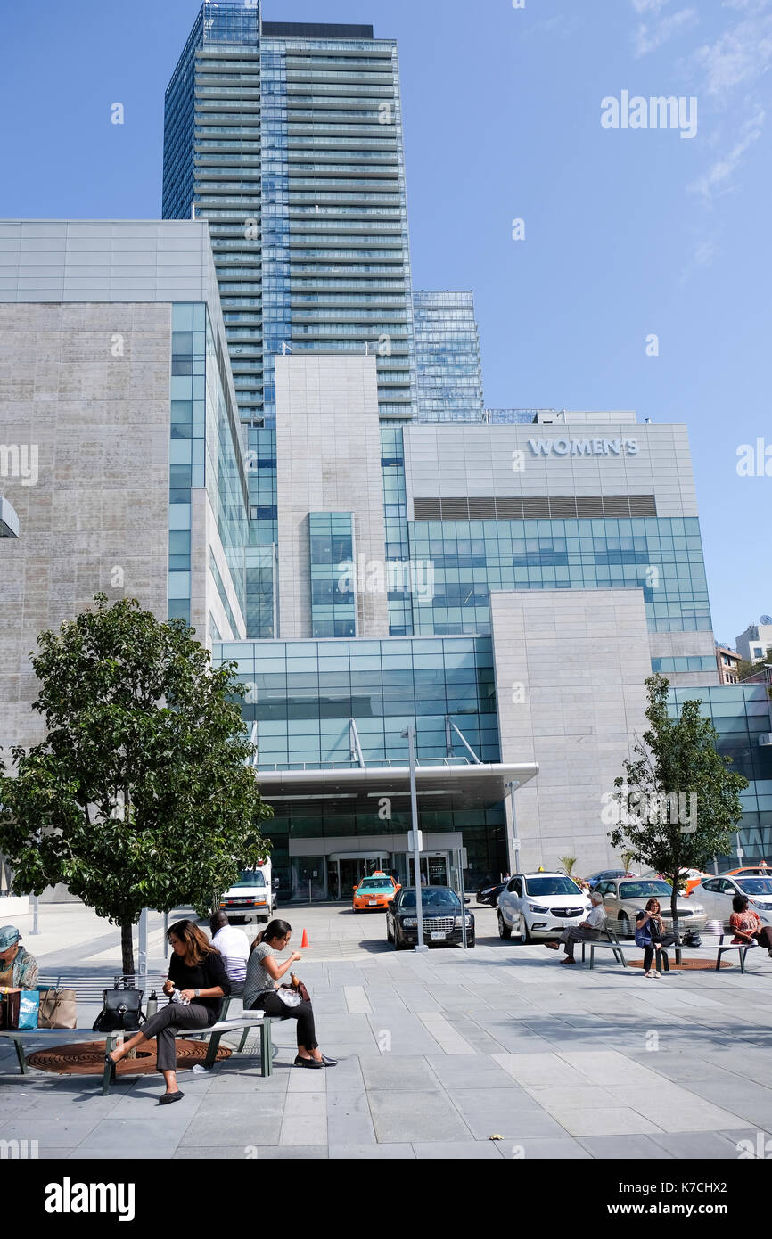 Womens college hospital hi-res stock photography and images - Alamy