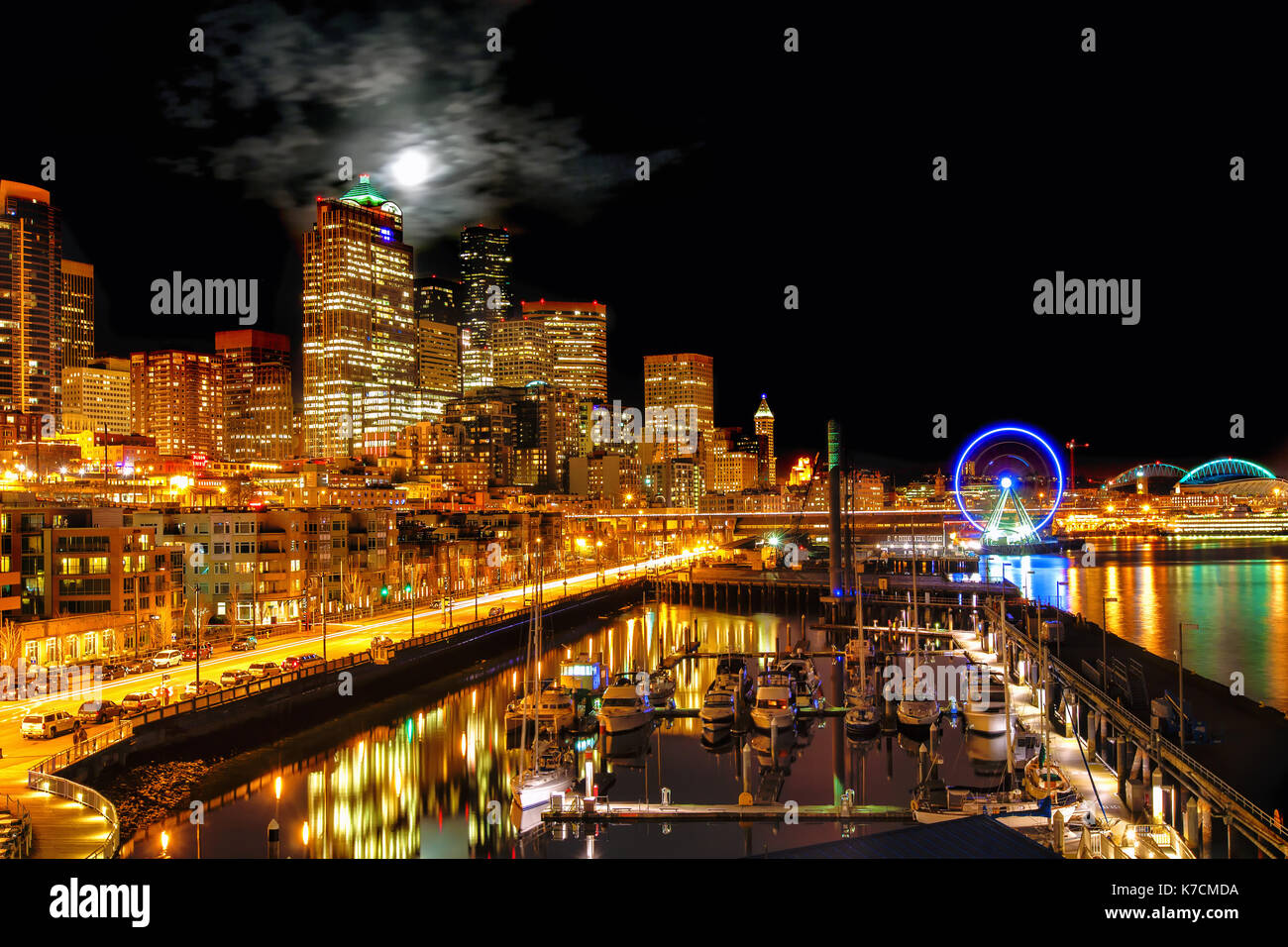 Seattle waterfront illuminated at night Stock Photo - Alamy