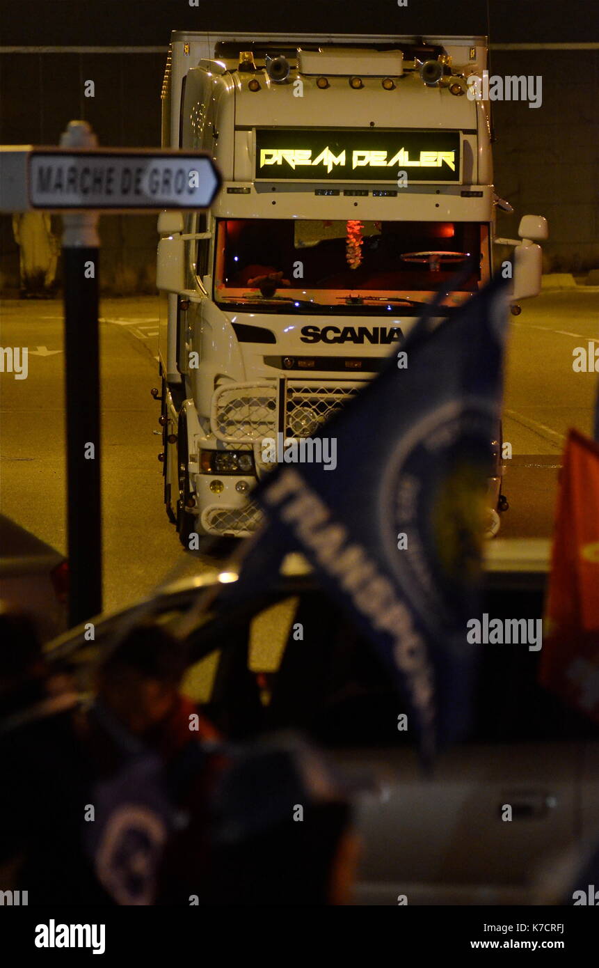 Lorry drivers block wholesale market in Corbas, France Stock Photo - Alamy