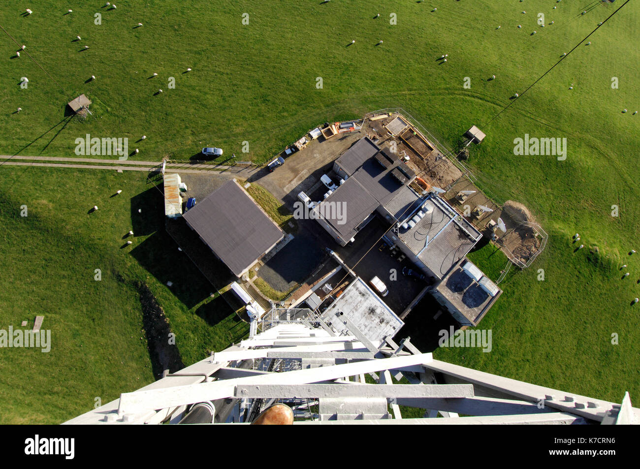 Aerial riggers at work hi-res stock photography and images - Alamy