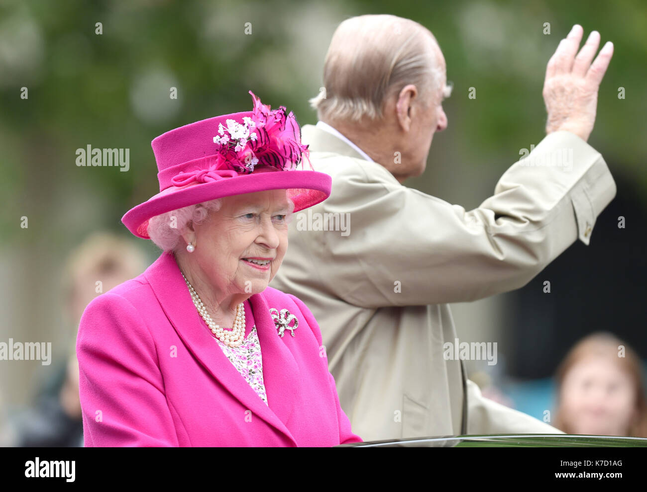 Queen elizabeth prince phillip smiling hi-res stock photography and ...