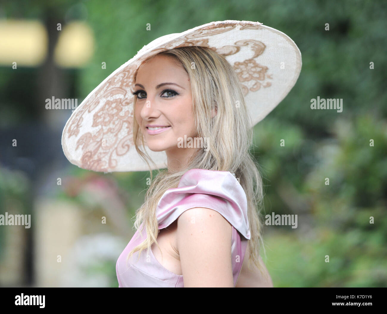 Photo Must Be Credited ©Alpha Press 079965 16/06/2016 Anna Pribylova at ...
