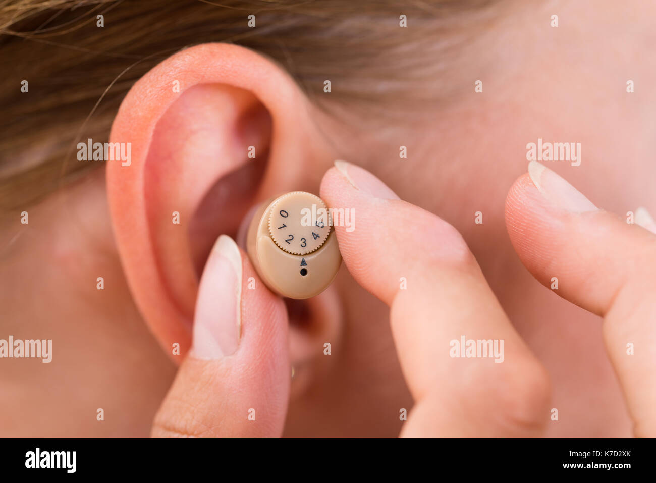 Hands in hear hi-res stock photography and images - Alamy