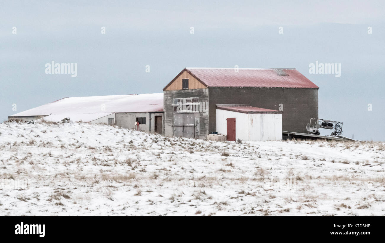 Isolated buildings hi-res stock photography and images - Alamy